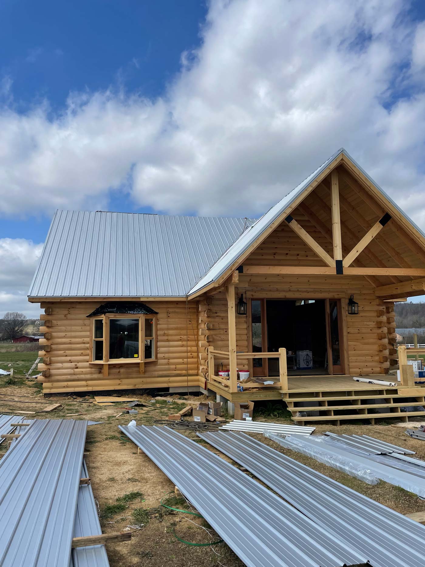 Metal Rib Panel Roof New Construction - Roofing World® AL